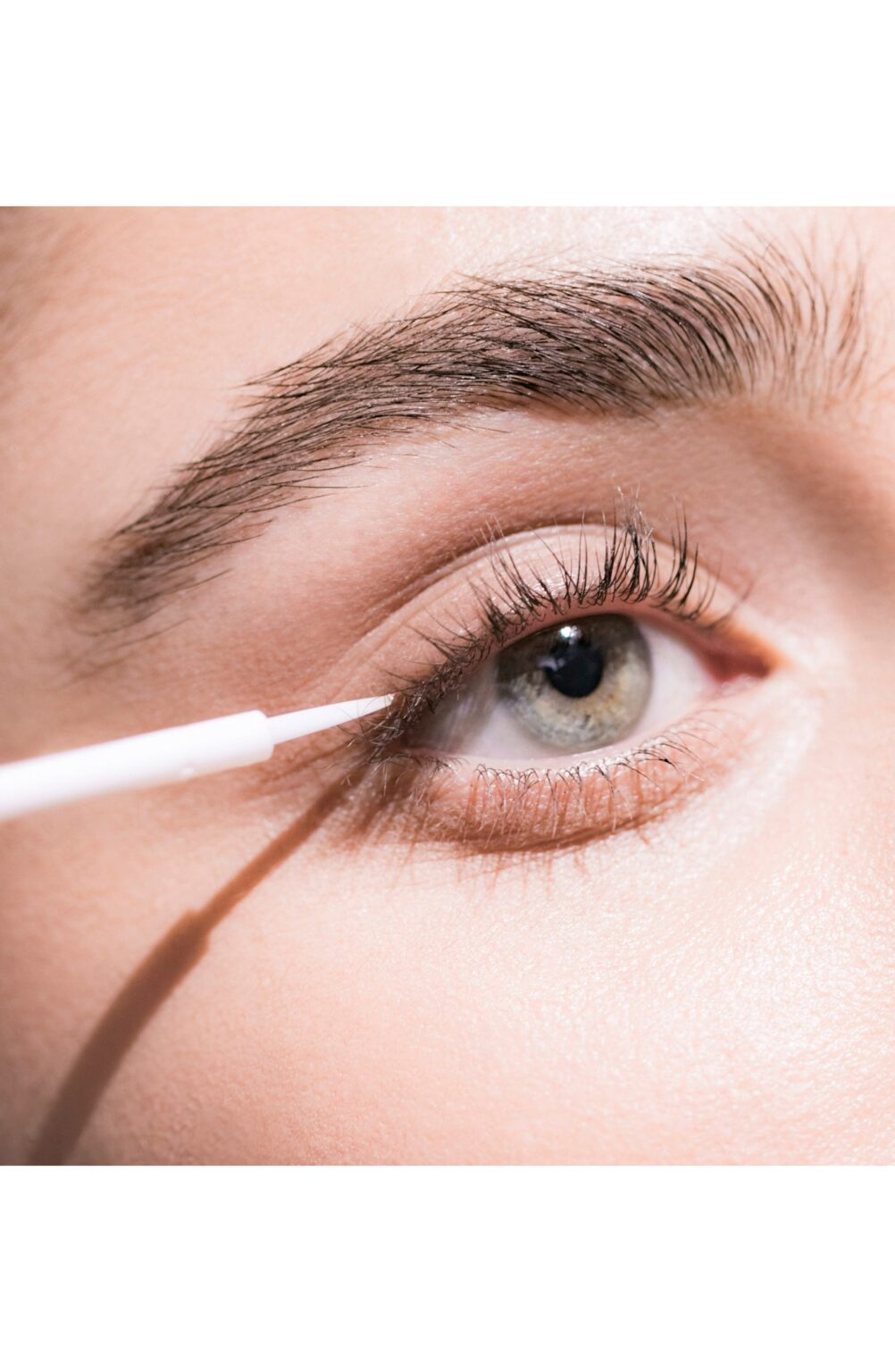 Understanding Eyelash Extension Infections: Key Causes and Prevention ...